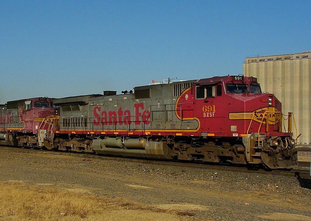 BNSF 691